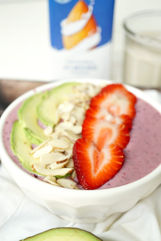 avocado berry smoothie bowl - The Baking Fairy