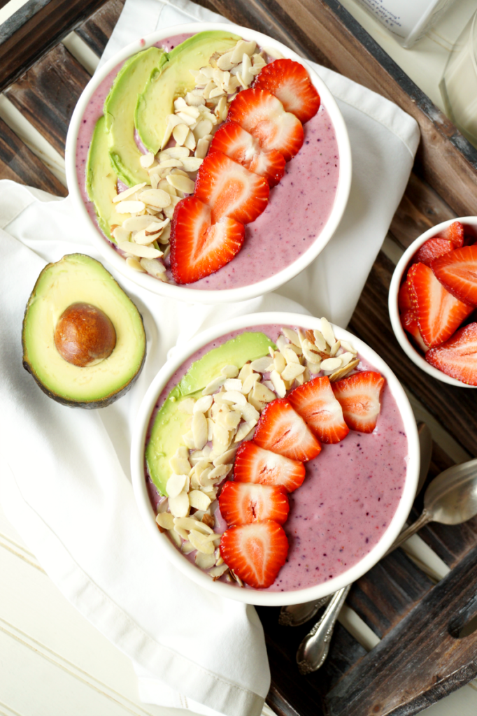 avocado berry smoothie bowl - The Baking Fairy