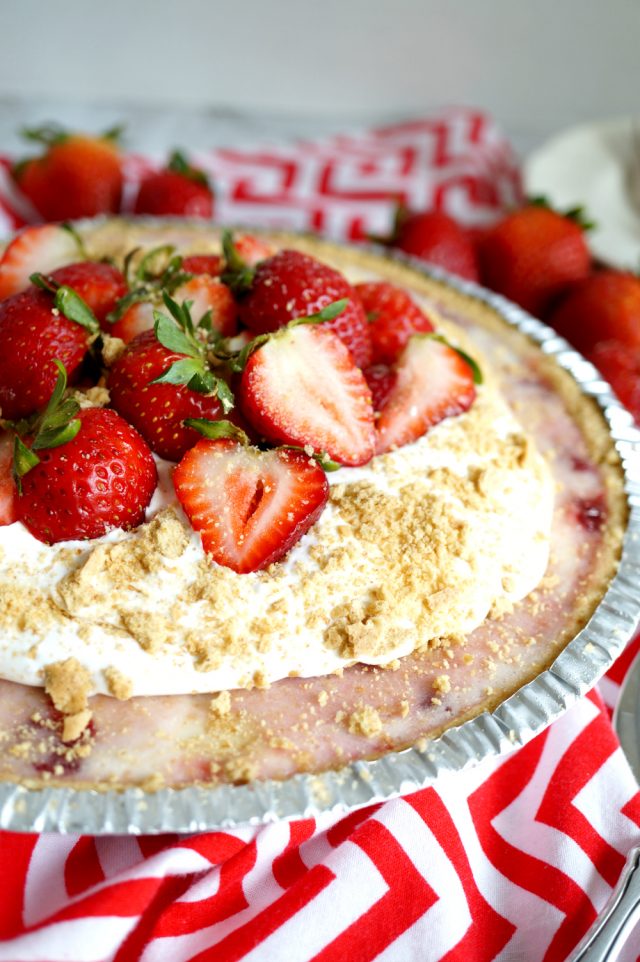 no-bake strawberry shortcake ice cream pie - The Baking Fairy